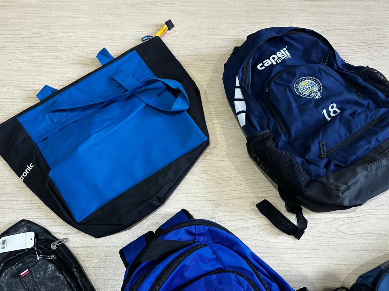 Fardo Bolsos Y Mochilas Primera – Importadora Americana – Fardos de ...